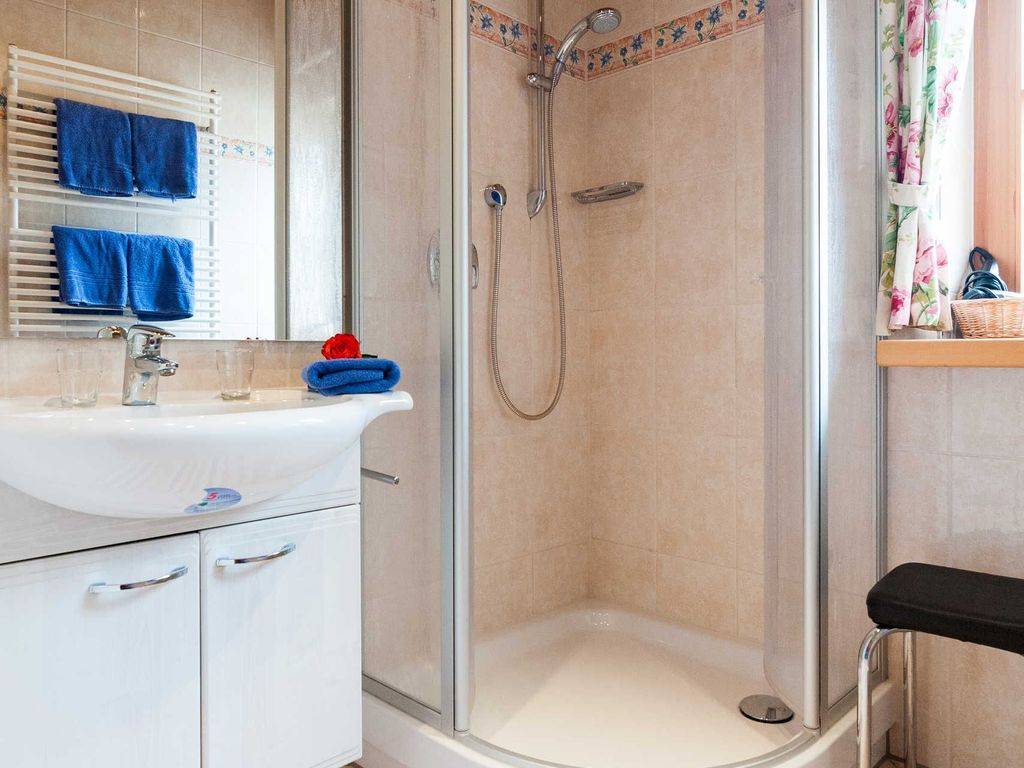 90 M² Apartment ∙ 2 Bedrooms ∙ 4 Guests - Tegernsee