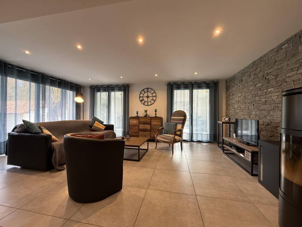 105 M² Gîte ∙ 2 Chambres ∙ 4 Personnes - Espelette