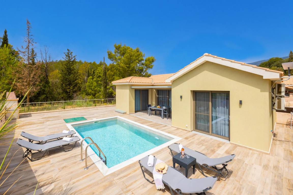 165 M² Villa ∙ 3 Bedrooms ∙ 6 Guests - Cephalonia