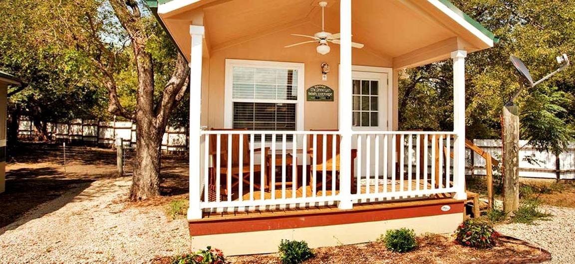 Huis ∙ 1 Slaapkamer ∙ 3 Gasten - Denton, TX