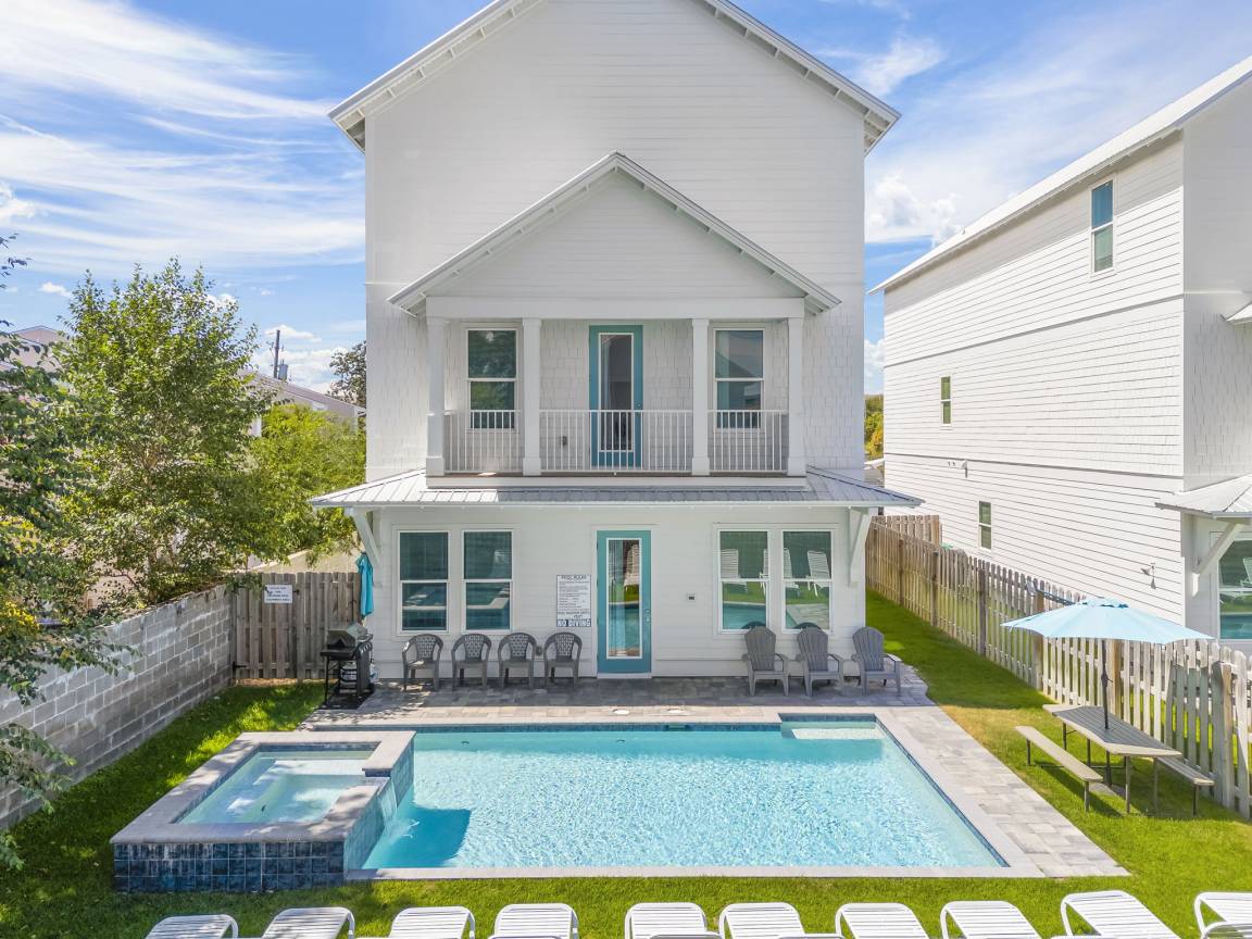 468 M² House ∙ 9 Bedrooms ∙ 31 Guests - Florida Panhandle, FL