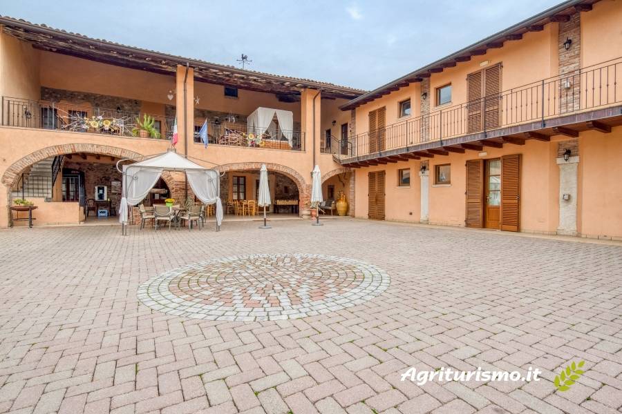 65 M² Casa Rural ∙ 1 Habitación ∙ 6 Huéspedes - Lake Garda