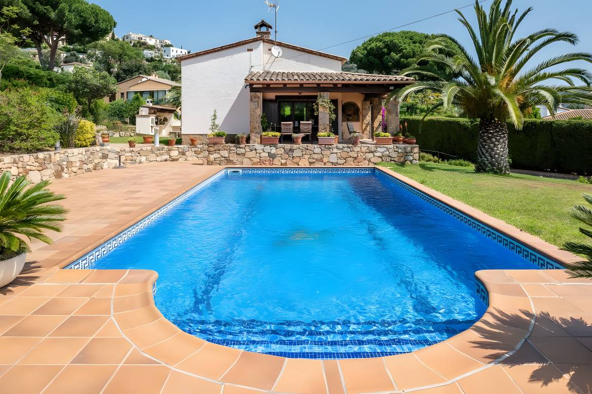150 M² Villa ∙ 3 Chambres ∙ 6 Personnes - Palamós