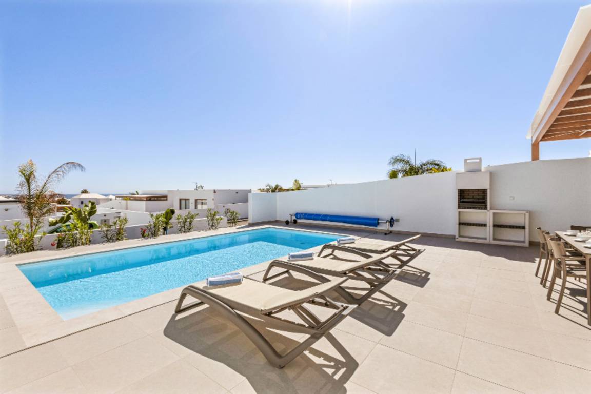 130 M² Villa ∙ 4 Habitaciones ∙ 8 Huéspedes - Playa Blanca, Las Palmas, España