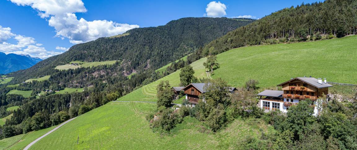 68 M² Ferienwohnung ∙ 2 Schlafzimmer ∙ 6 Gäste - Terenten