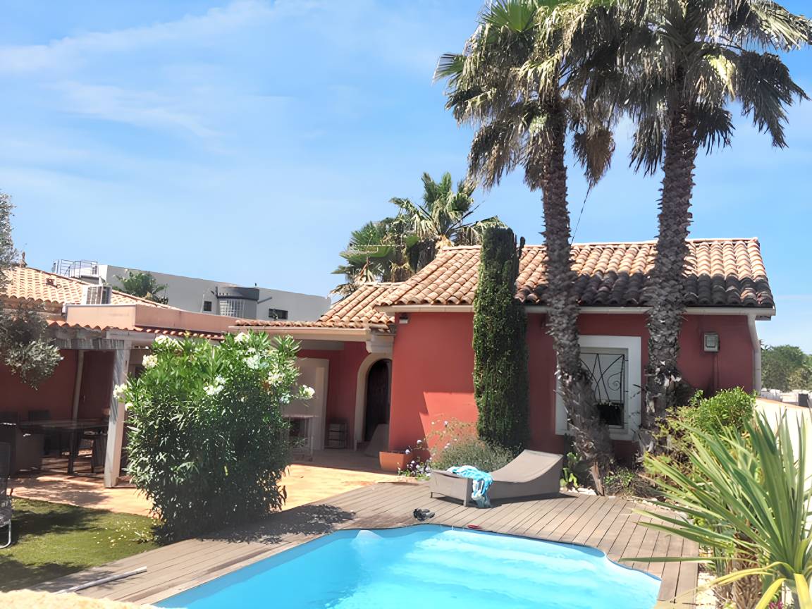 130 M² Villa ∙ 3 Chambres ∙ 6 Personnes - Portiragnes