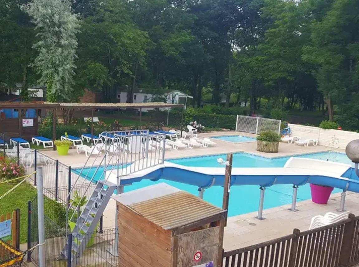 30 M² Tenda ∙ 2 Camere Da Letto ∙ 4 Ospiti - Carennac