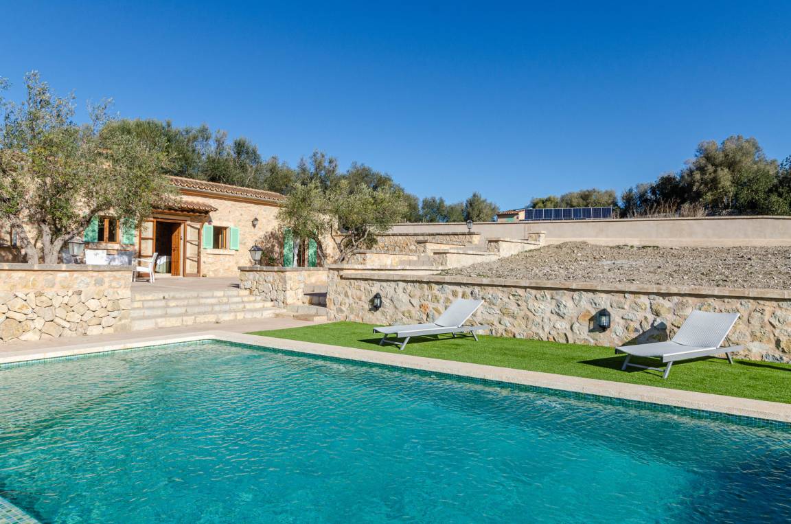 150 M² Villa ∙ 2 Schlafzimmer ∙ 4 Gäste - Petra