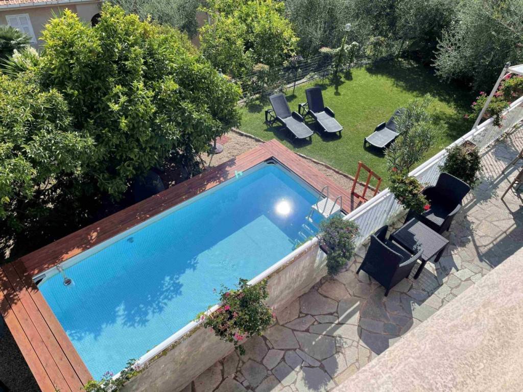 135 M² Appartement ∙ 3 Chambres ∙ 10 Personnes - Dolcedo