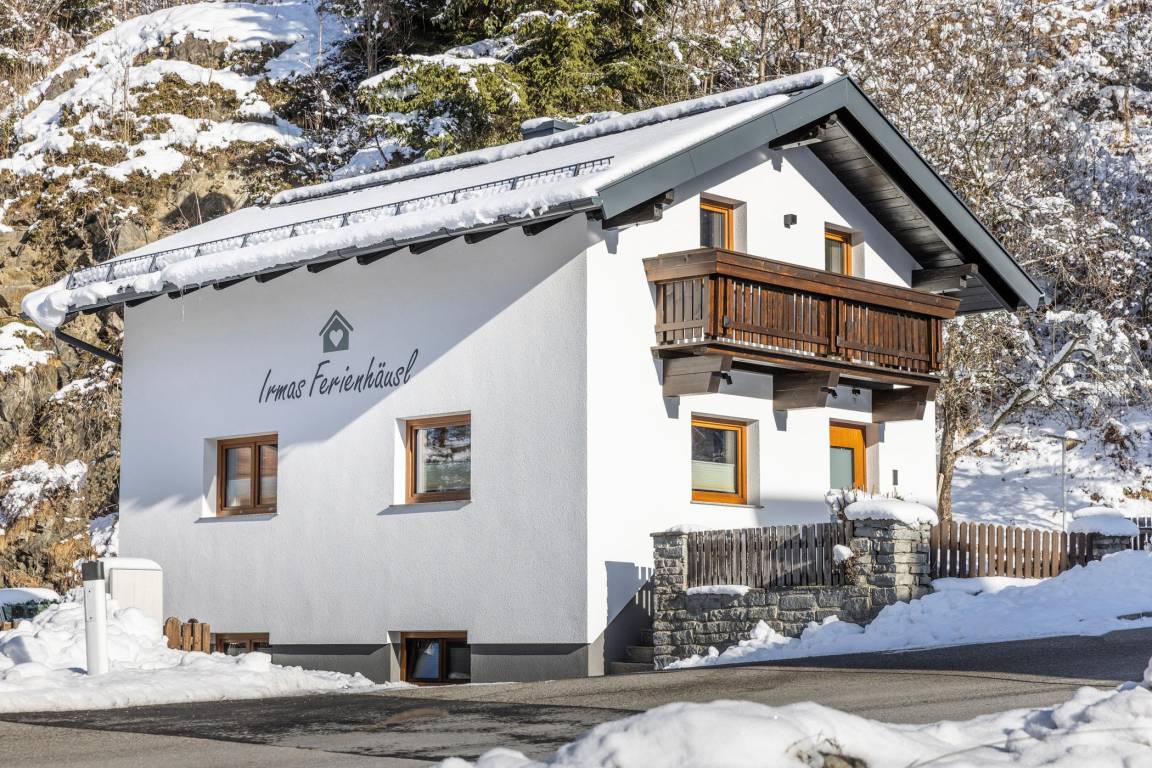 80 M² Ferienhaus ∙ 3 Schlafzimmer ∙ 6 Gäste - Längenfeld