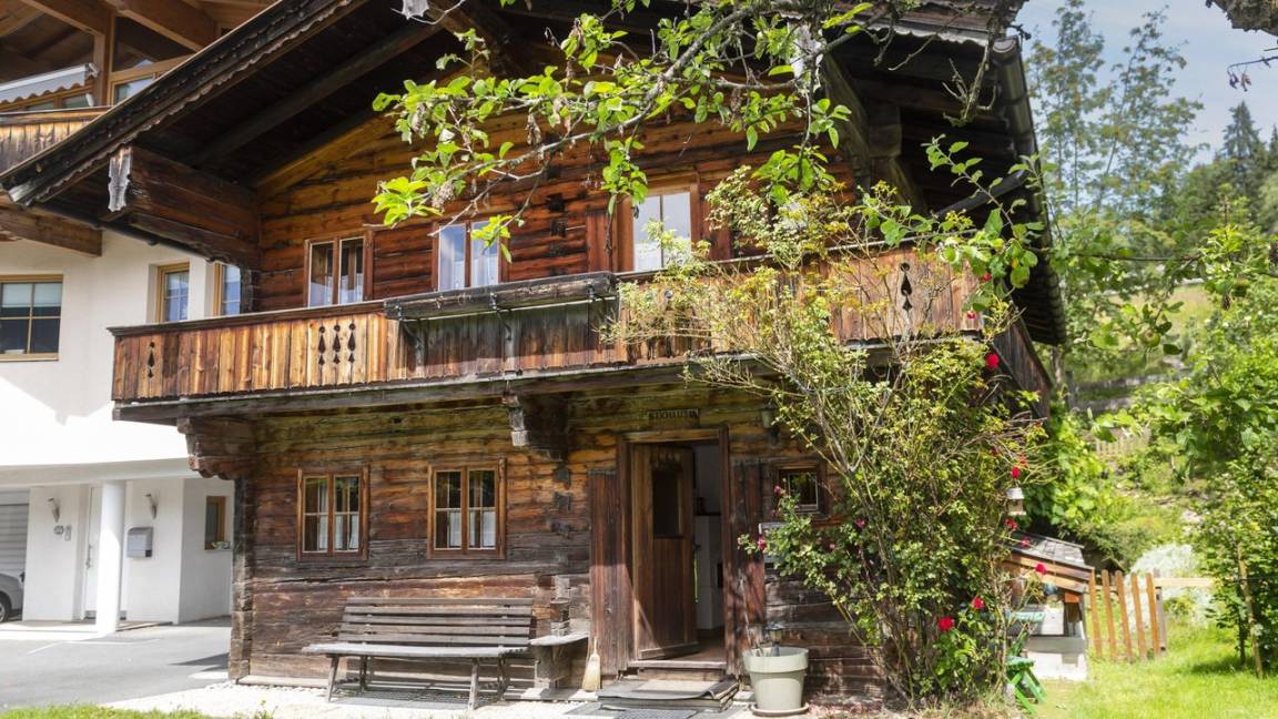 70 M² Ferienhaus ∙ 3 Schlafzimmer ∙ 5 Gäste - Kitzbühel
