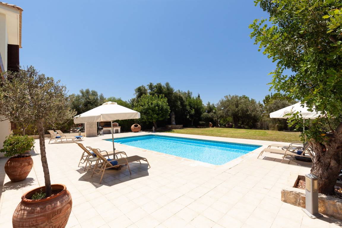 150 M² Villa ∙ 3 Chambres ∙ 6 Personnes - Chypre