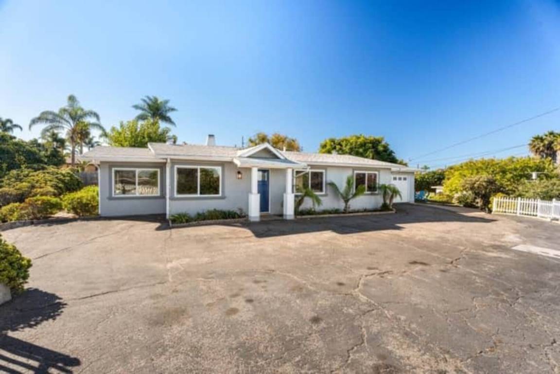 127 M² House ∙ 3 Bedrooms ∙ 7 Guests - Carlsbad, CA