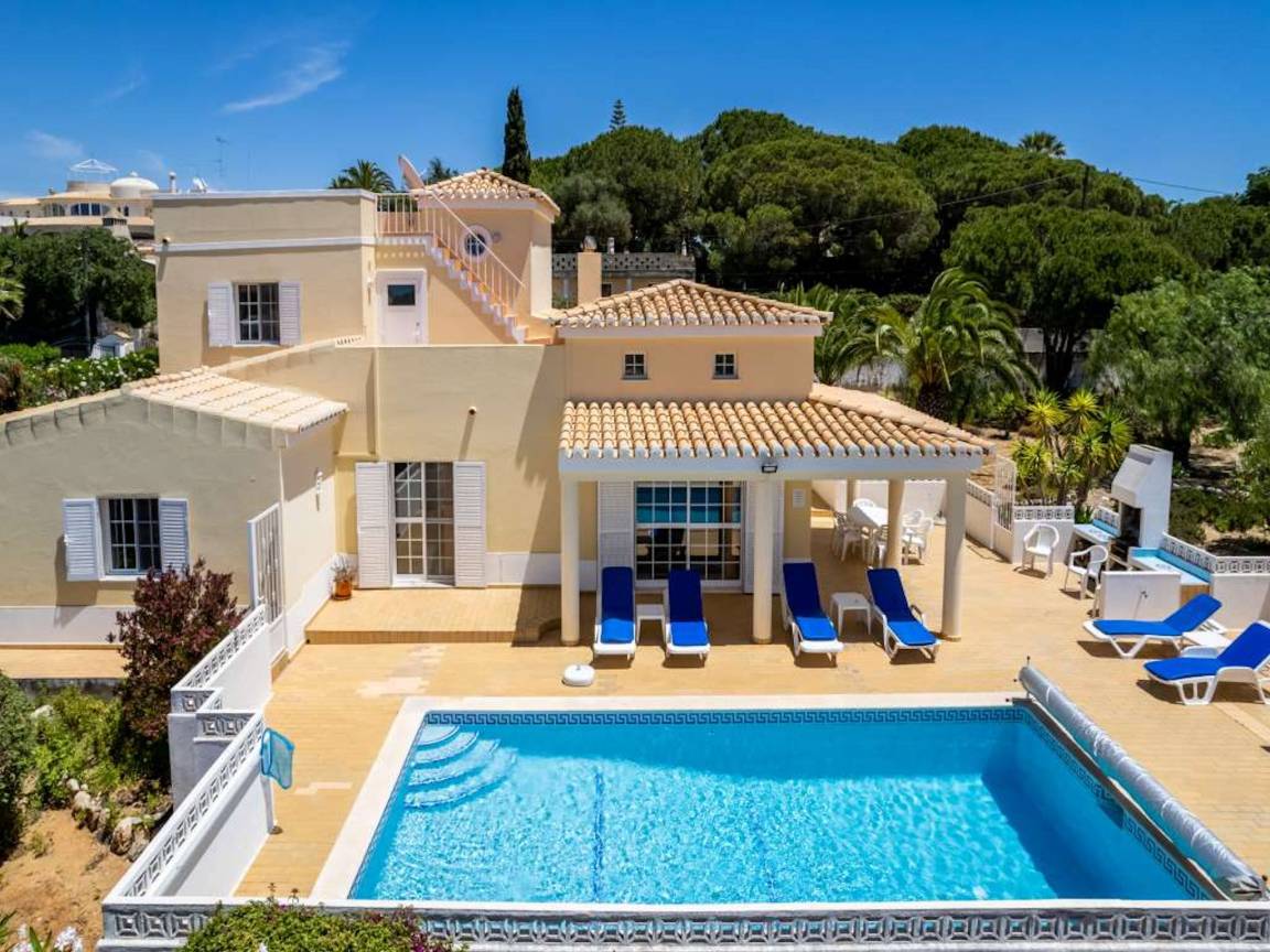 Villa ∙ 3 Bedrooms ∙ 10 Guests - Carvoeiro