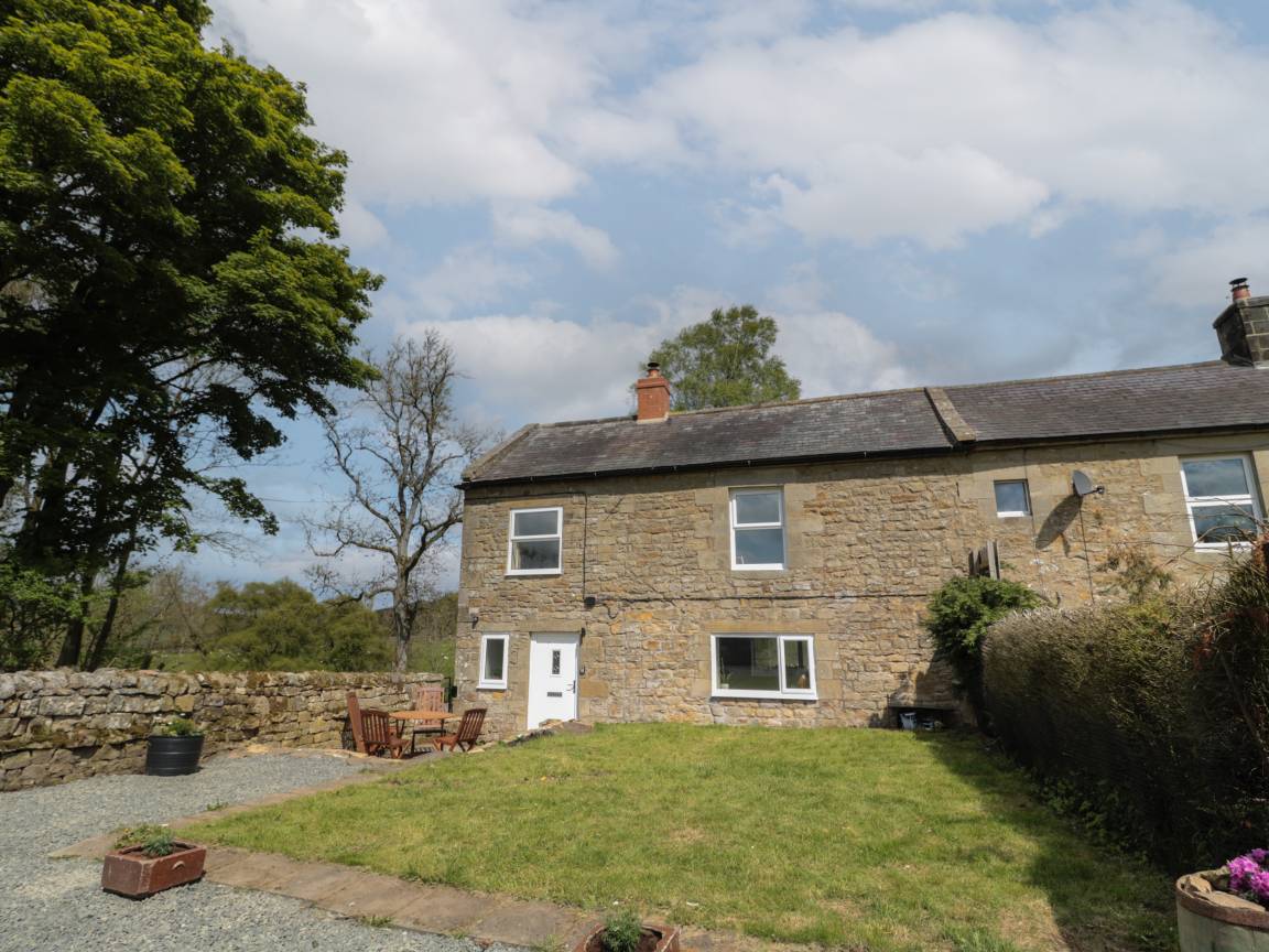Cottage ∙ 2 Bedrooms ∙ 4 Guests - Otterburn
