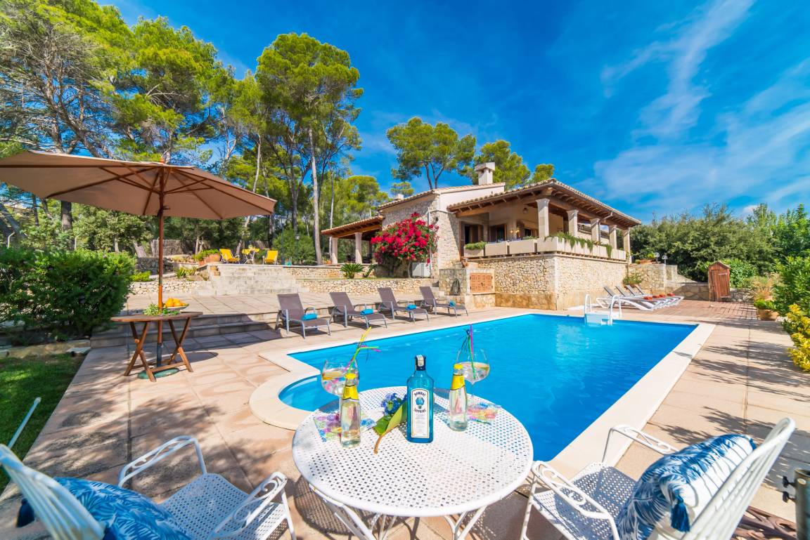 220 M² Maison De Vacances ∙ 4 Chambres ∙ 8 Personnes - Inca