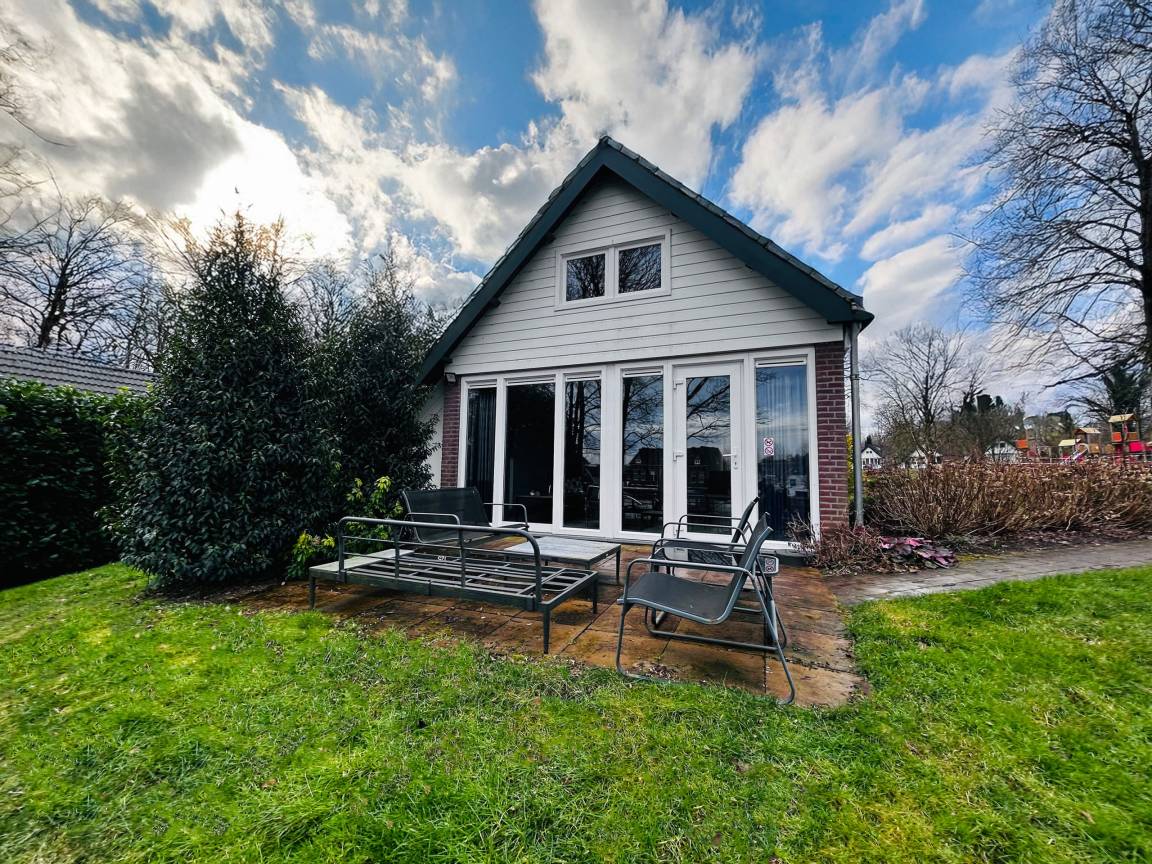 70 M² Bungalow ∙ 2 Slaapkamers ∙ 4 Gasten - Kerkrade