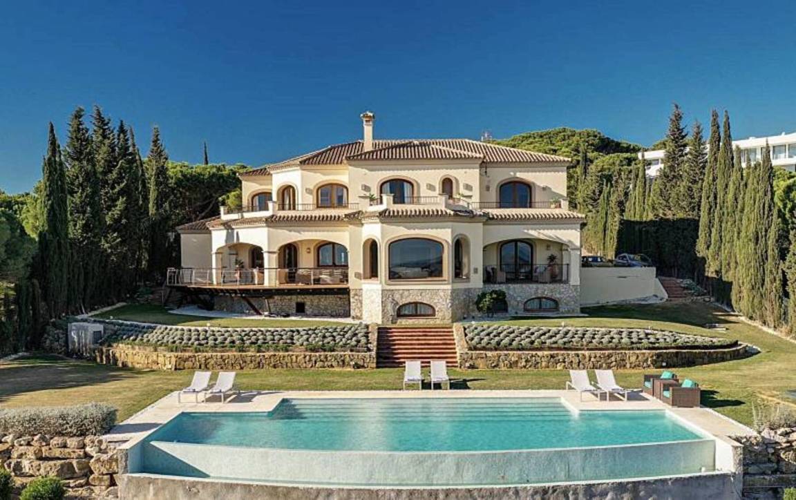 1157 M² Villa ∙ 8 Slaapkamers ∙ 16 Gasten - San Roque