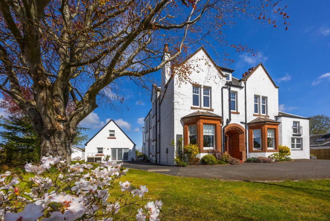Cottage ∙ 6 Bedrooms ∙ 12 Guests - East Neuk