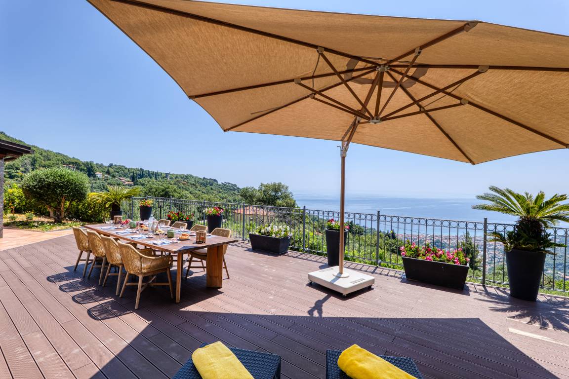 280 M² Villa ∙ 4 Bedrooms ∙ 8 Guests - Liguria