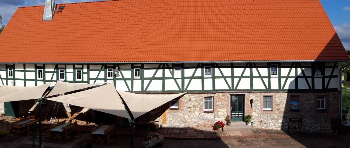 77 M² Ferienwohnung ∙ 2 Schlafzimmer ∙ 4 Gäste - Rochlitz