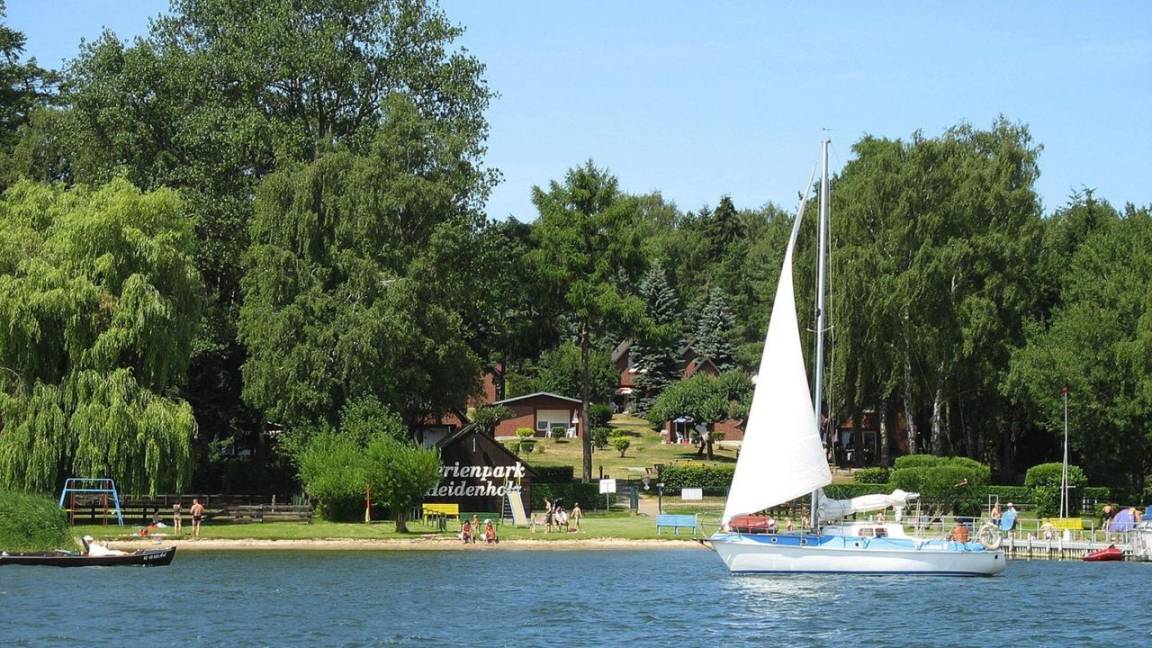 37 M² Ferienhaus ∙ 1 Schlafzimmer ∙ 2 Gäste - Plau am See