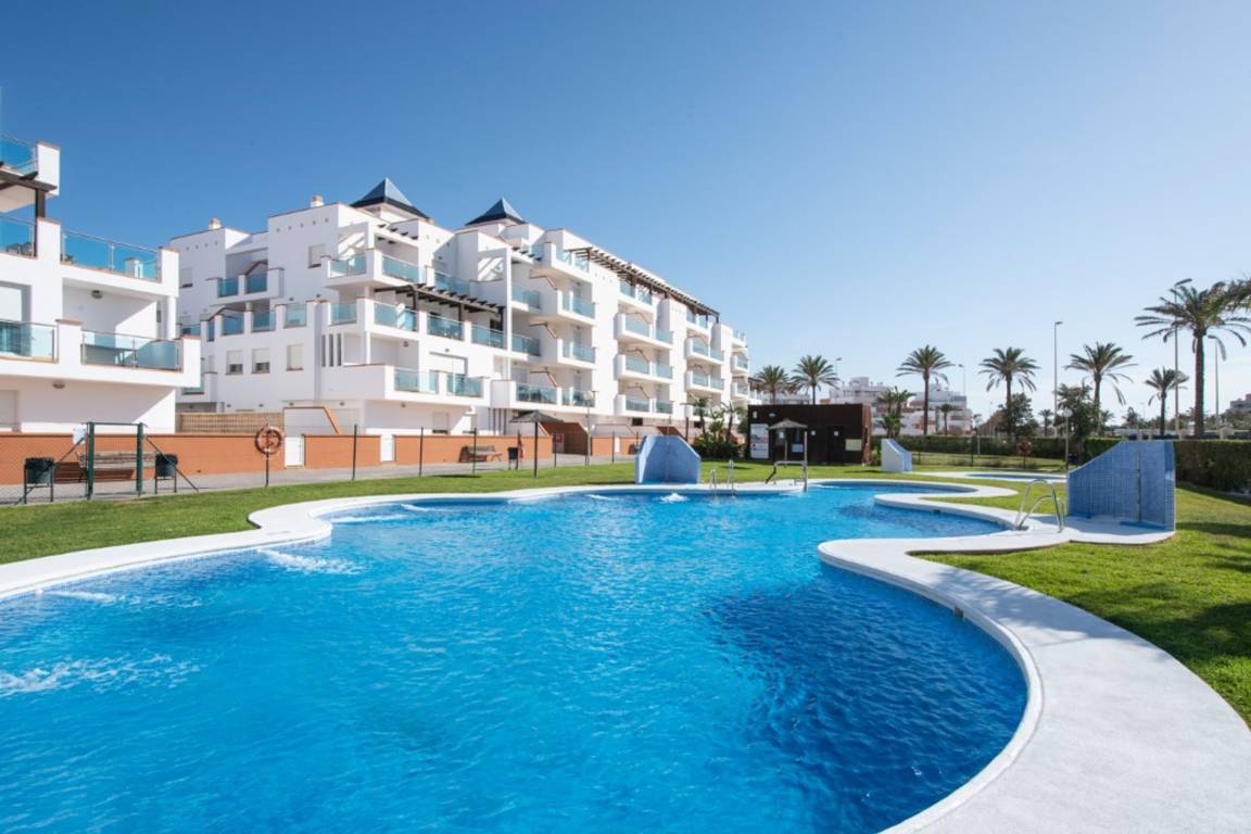 80 M² Appartement ∙ 2 Chambres ∙ 6 Personnes - Roquetas de Mar