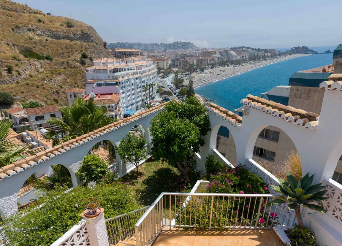 80 M² Chalet ∙ 2 Chambres ∙ 4 Personnes - Costa Tropical