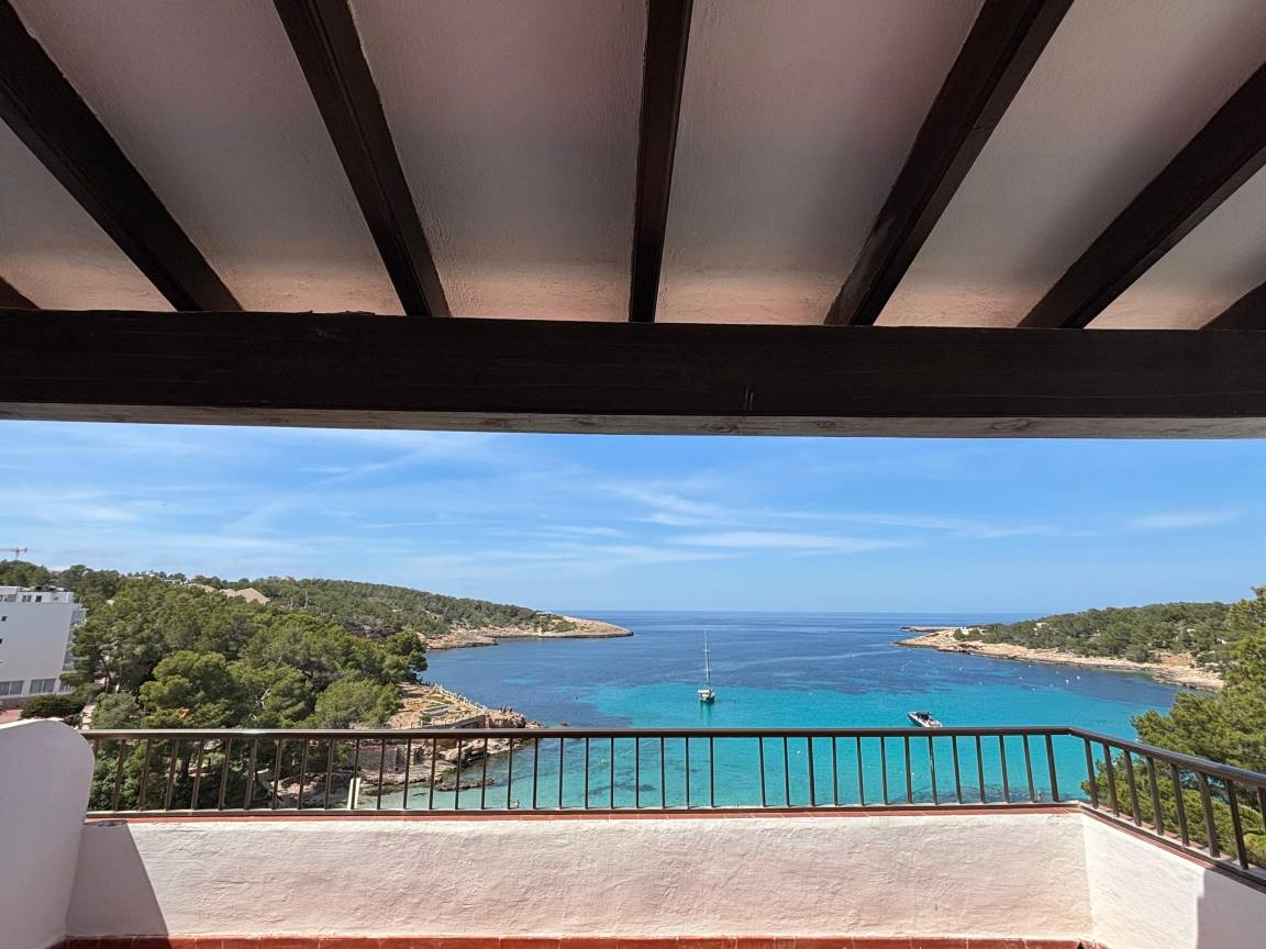75 M² Aparthotel ∙ 2 Bedrooms ∙ 5 Guests - Ibiza