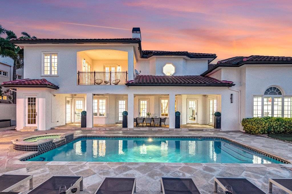 539 M² Villa ∙ 8 Bedrooms ∙ 20 Guests - Pompano Beach, FL