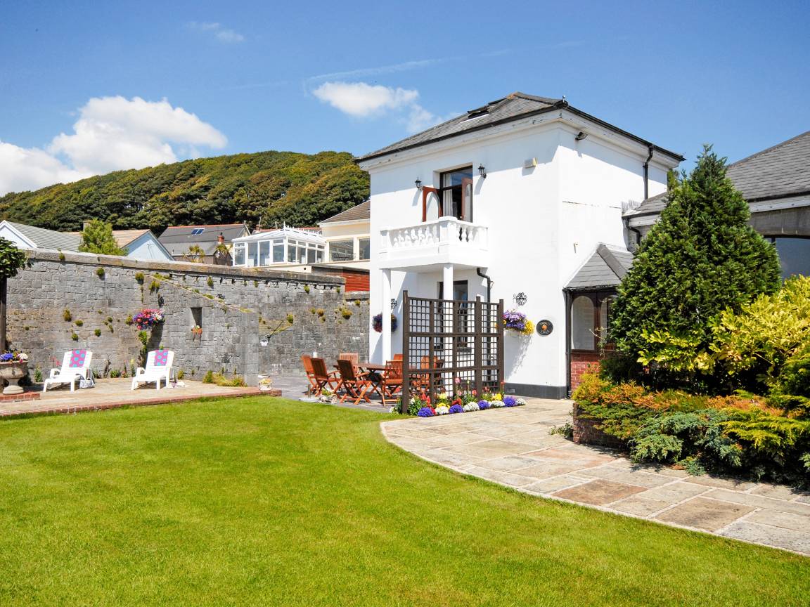 Cottage ∙ 3 Bedrooms ∙ 4 Guests - Freshwater East
