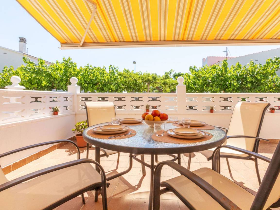 65 M² Huoneisto ∙ 2 Makuuhuonetta ∙ 4 Vierasta - Vinaròs