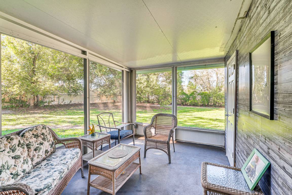 84 M² House ∙ 2 Bedrooms ∙ 6 Guests - Weeki Wachee, FL