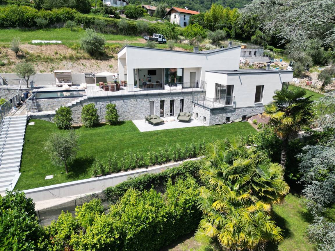 310 M² Villa ∙ 3 Makuuhuonetta ∙ 6 Vierasta - Bellagio