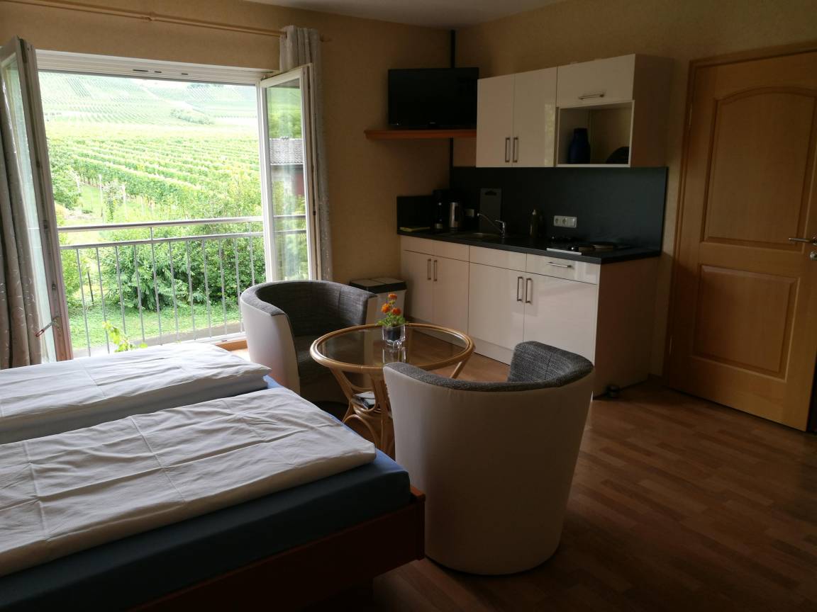 27 M² Ferienwohnung ∙ 1 Schlafzimmer ∙ 3 Gäste - Brauneberg
