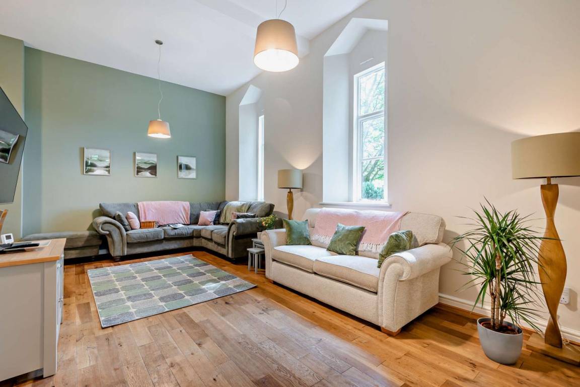 Cottage ∙ 4 Bedrooms ∙ 9 Guests - Buxton