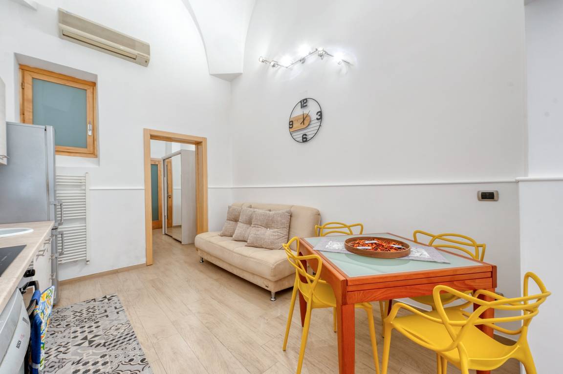 70 M² Apartamento ∙ 1 Habitación ∙ 4 Huéspedes - Bríndisi
