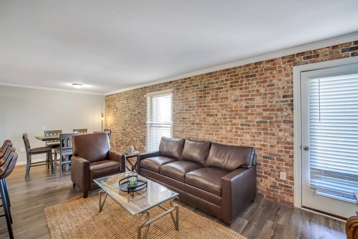 130 M² Loft ∙ 3 Makuuhuonetta ∙ 6 Vierasta - Statesboro, GA
