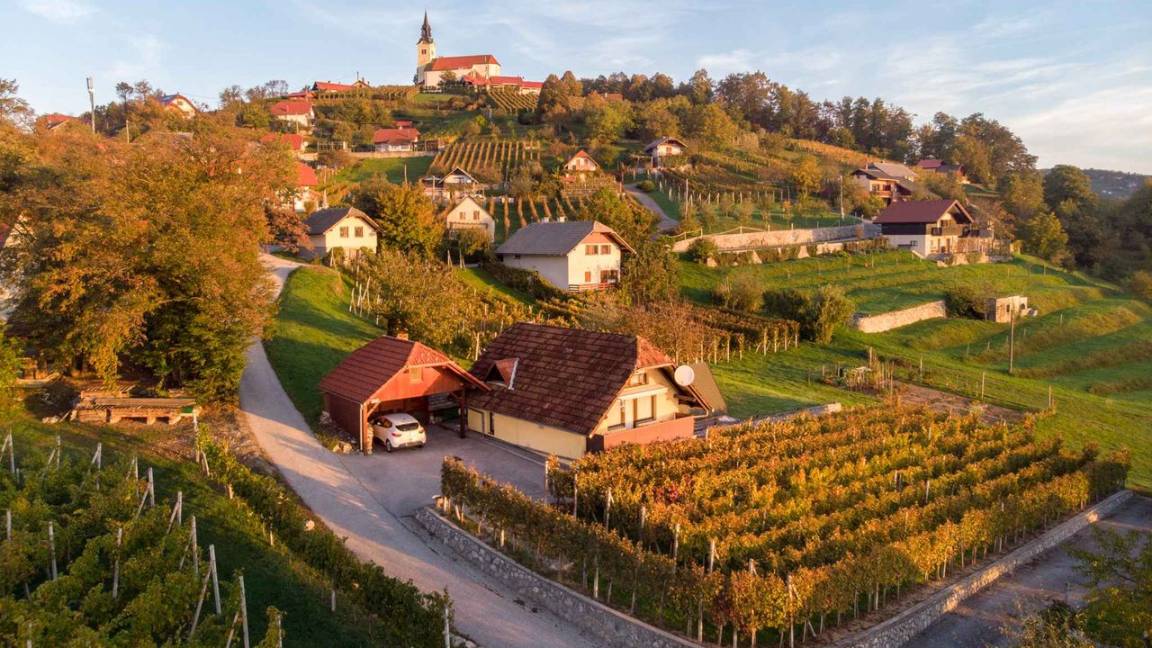 80 M² Maison De Vacances ∙ 3 Chambres ∙ 6 Personnes - Novo mesto