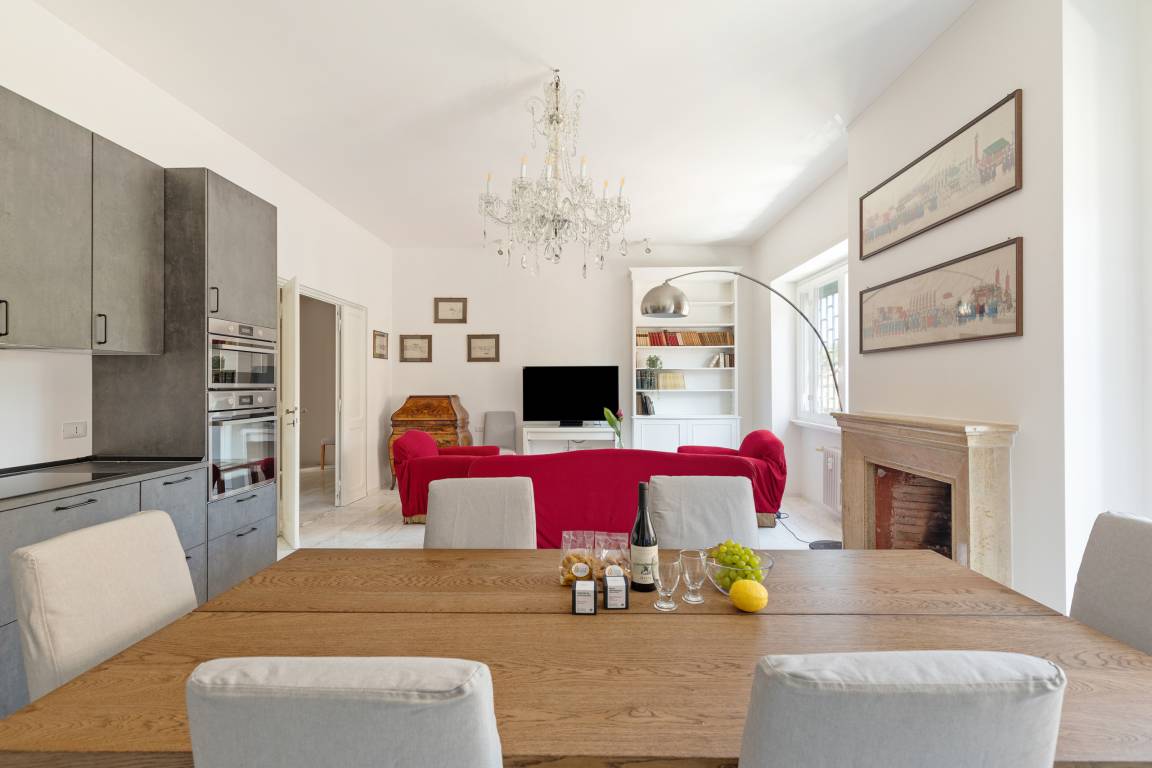 160 M² Appartamento Vacanza ∙ 5 Camere Da Letto ∙ 9 Ospiti - Roma