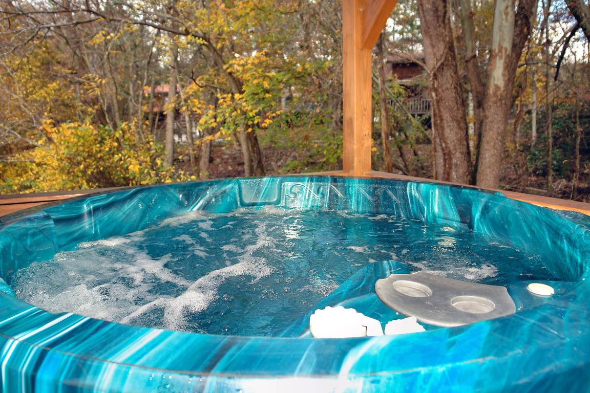 74 M² Cabin ∙ 2 Bedrooms ∙ 6 Guests - Cosby, TN