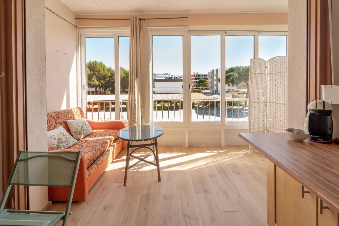 25 M² Appartement ∙ 2 Personnes - Roses