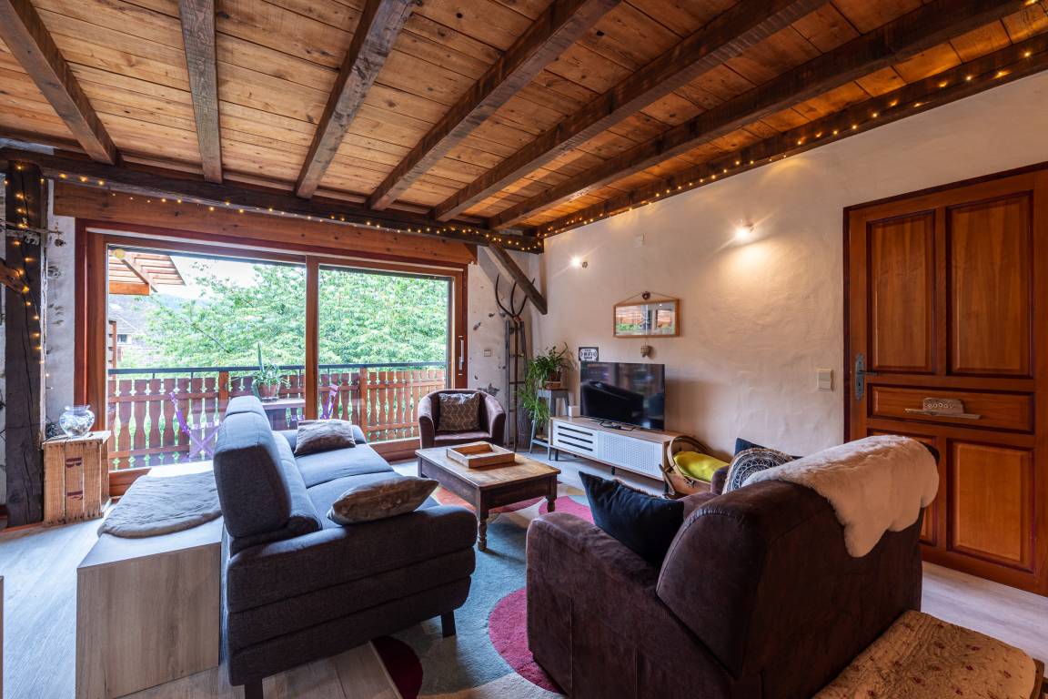 146 M² Apartment ∙ 3 Bedrooms ∙ 9 Guests - Doussard