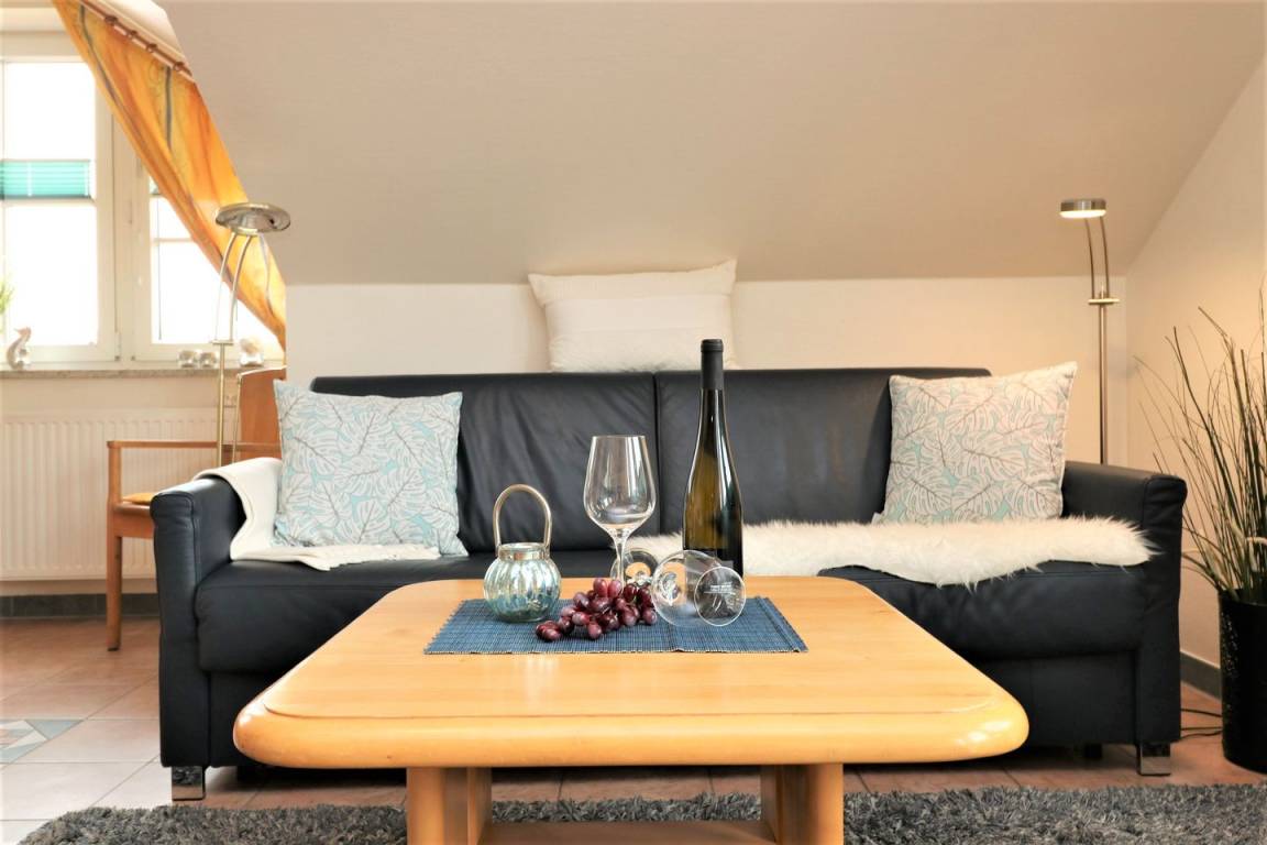 71 M² Ferienwohnung ∙ 2 Schlafzimmer ∙ 6 Gäste - Wustrow