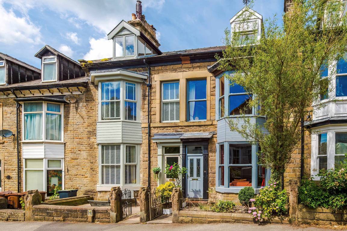 Apartment ∙ 5 Bedrooms ∙ 10 Guests - Castleton