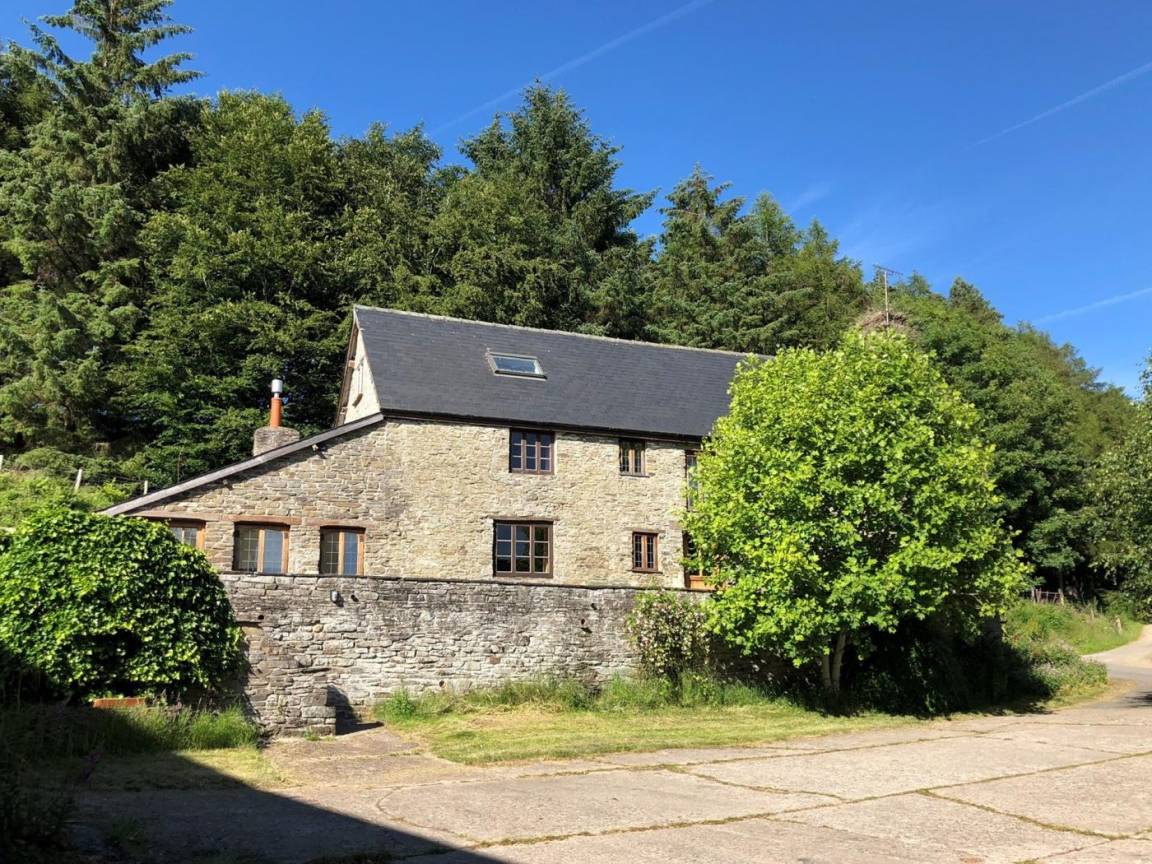 Cottage ∙ 4 Bedrooms ∙ 8 Guests - Hay-on-Wye