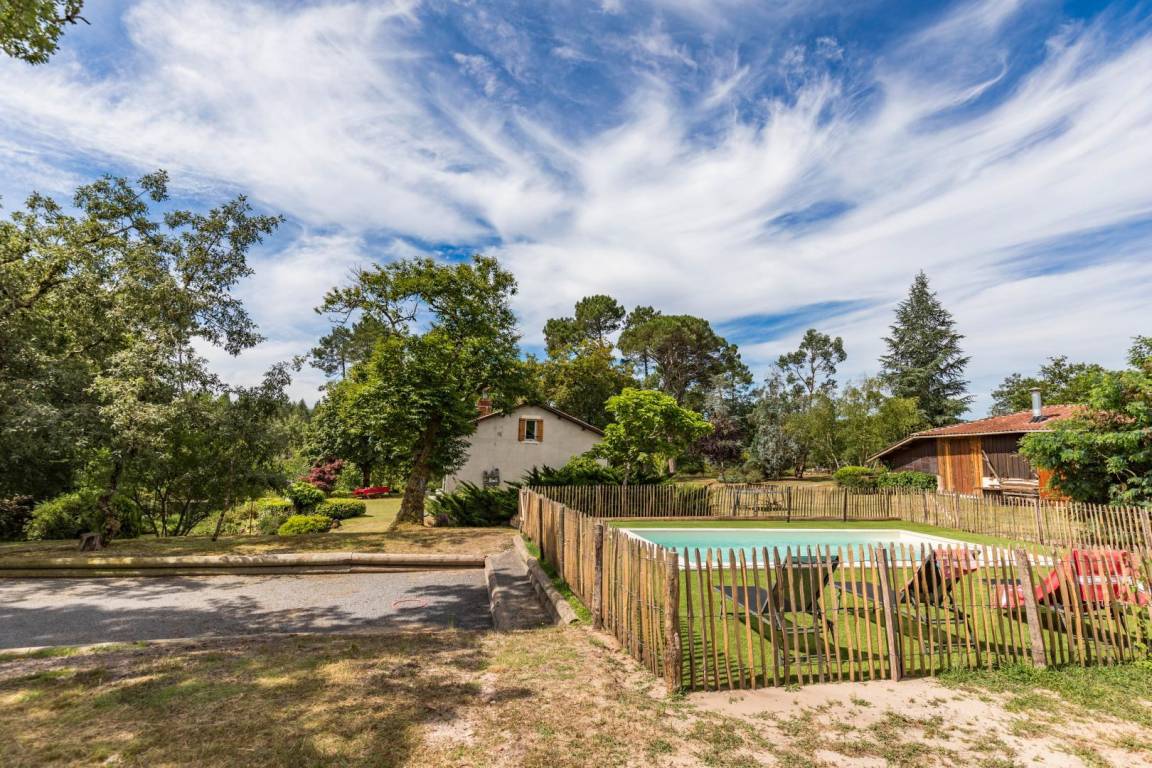 193 M² Gîte ∙ 4 Chambres ∙ 10 Personnes - Landes
