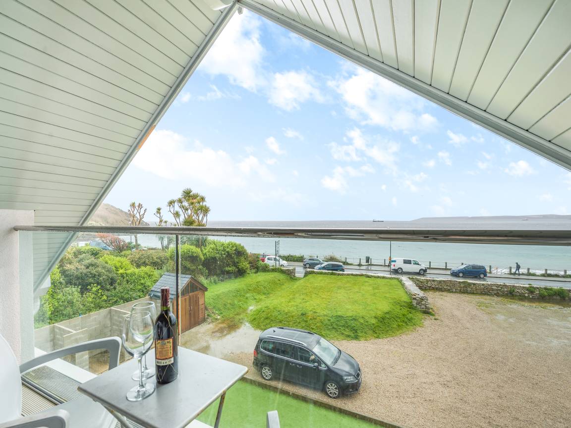 Cottage ∙ 3 Bedrooms ∙ 6 Guests - Falmouth
