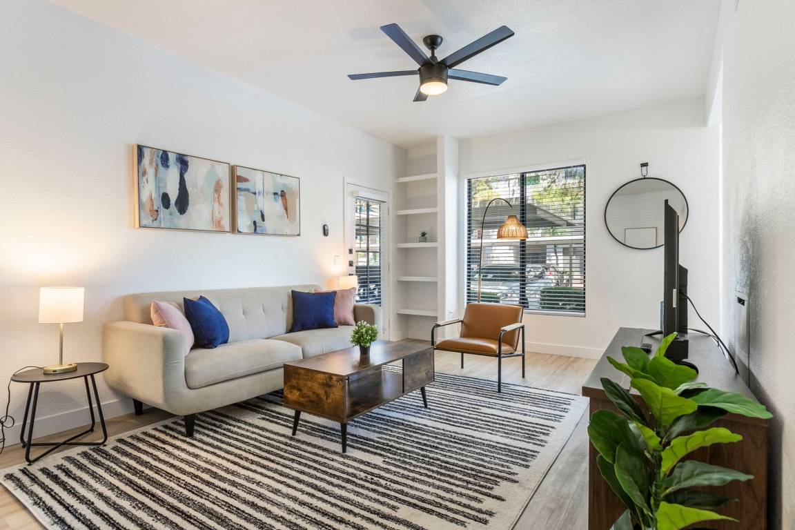 Apartment ∙ 2 Bedrooms ∙ 4 Guests - Cave Creek