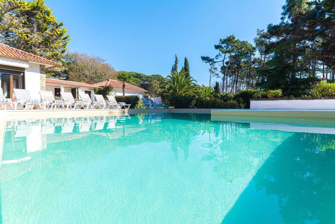 300 M² Villa ∙ 7 Bedrooms ∙ 16 Guests - 신트라